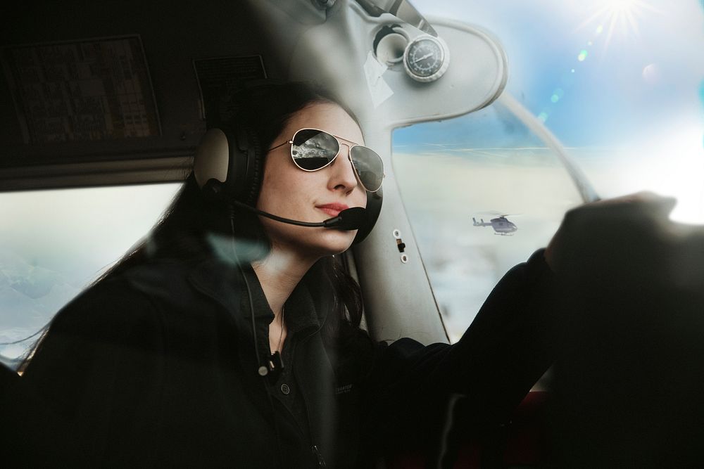 Aviator with headphones listening to the air | Premium Photo - rawpixel