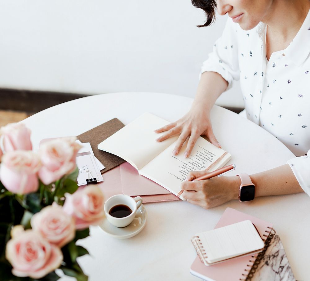 Young woman writing a journal | Premium Photo - rawpixel