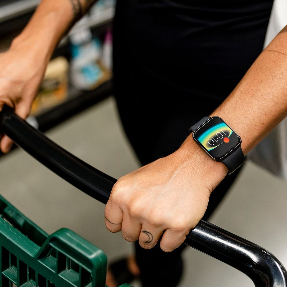 Man wearing smartwatch, fitness tracker | Premium Photo - rawpixel
