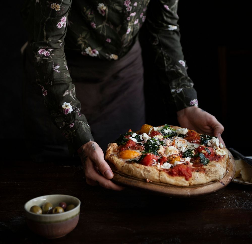 Serving pizza food photography recipe | Premium Photo - rawpixel