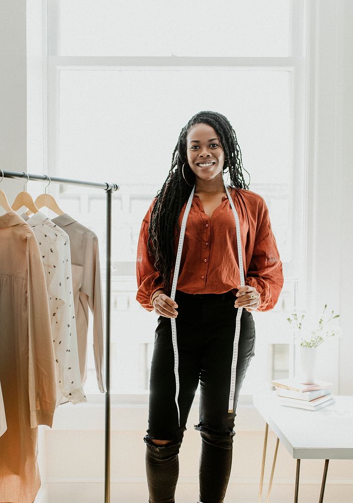 Fashion stylist in her studio | Premium Photo - rawpixel