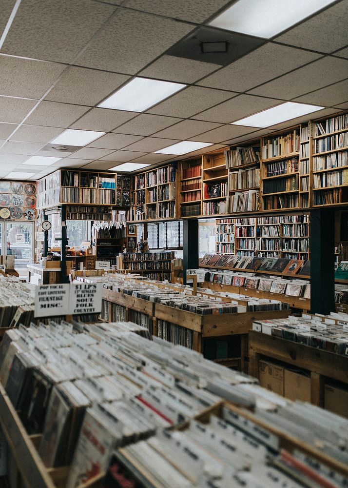 Cool second hand record shop | Photo - rawpixel