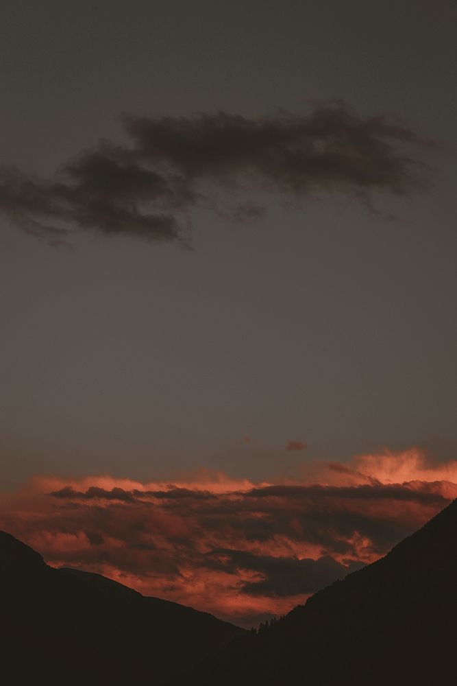 View of a red clouds | Free Photo - rawpixel