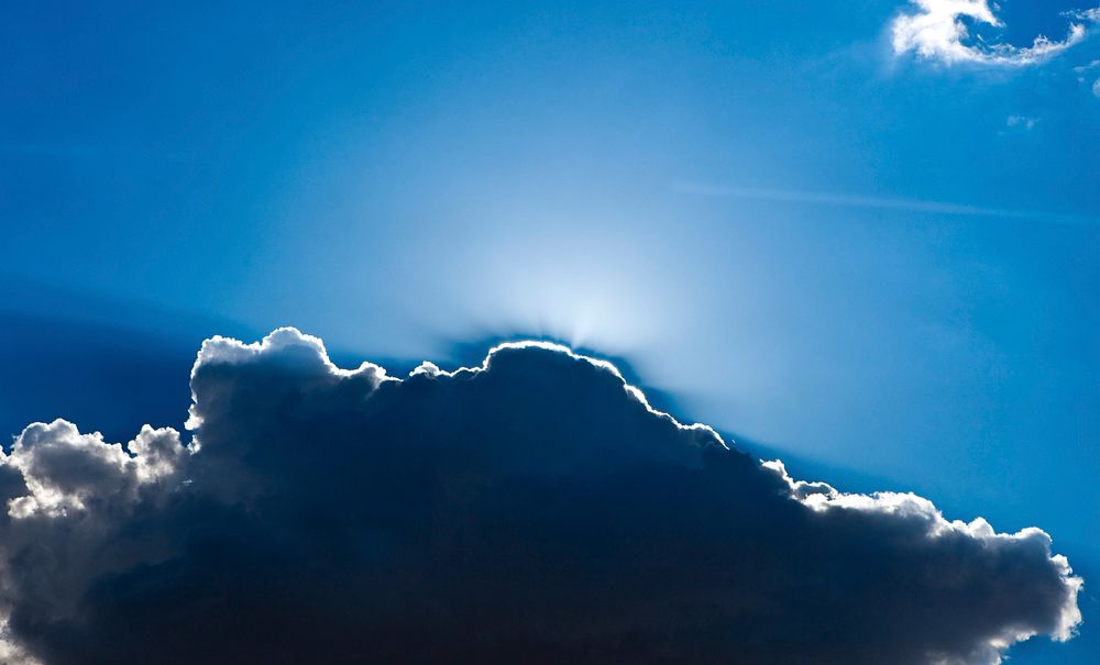 Backlit Cloud | Free Photo - rawpixel
