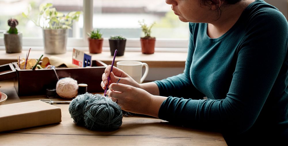 Woman Knitting Handicraft Hobby Homemade | Premium Photo - rawpixel