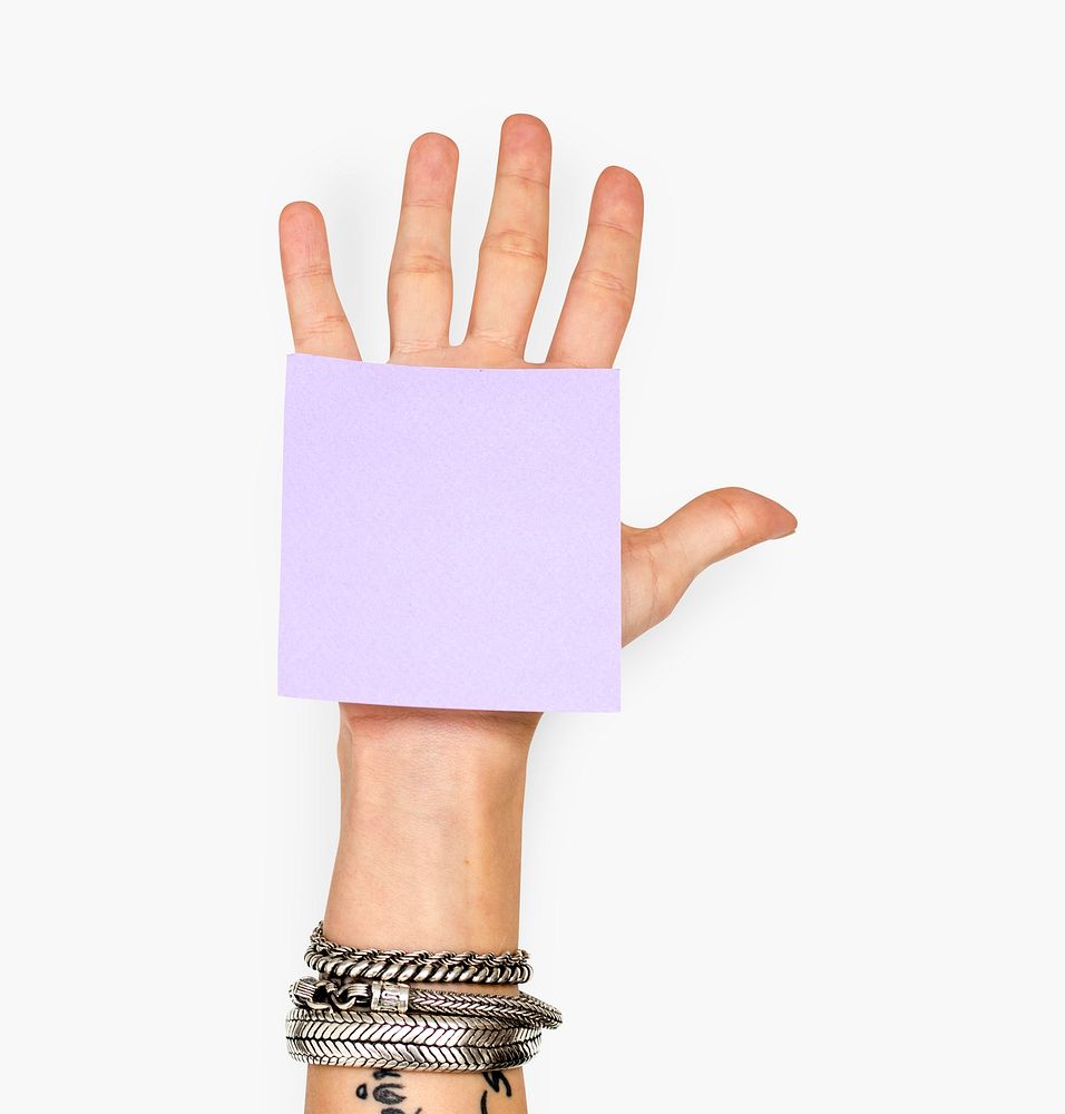Hand with a sticky note | Premium PSD - rawpixel