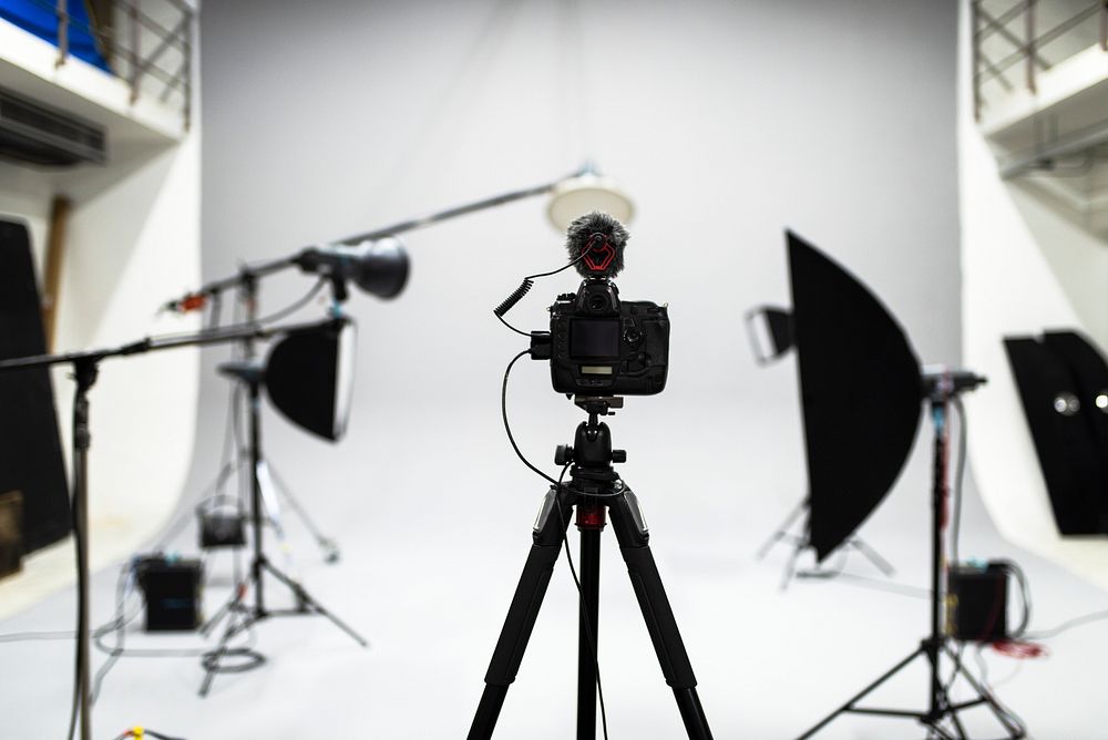 Set up of a studio | Premium Photo - rawpixel