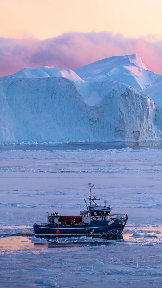 Ice breaker crushing through the frozen | Premium Photo - rawpixel