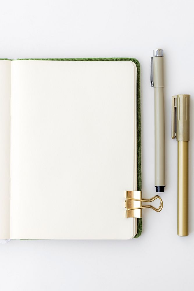 Blank plain white notebook page | Free Photo - rawpixel