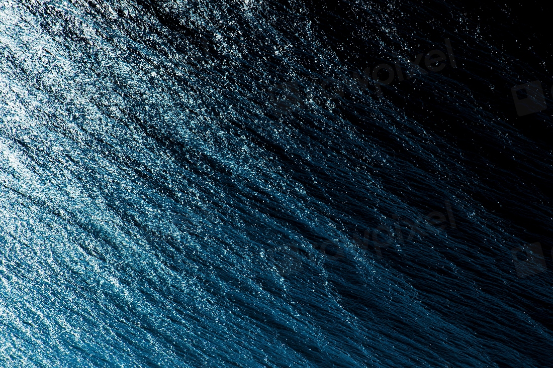 Blue ocean with mild waves | Free Photo - rawpixel