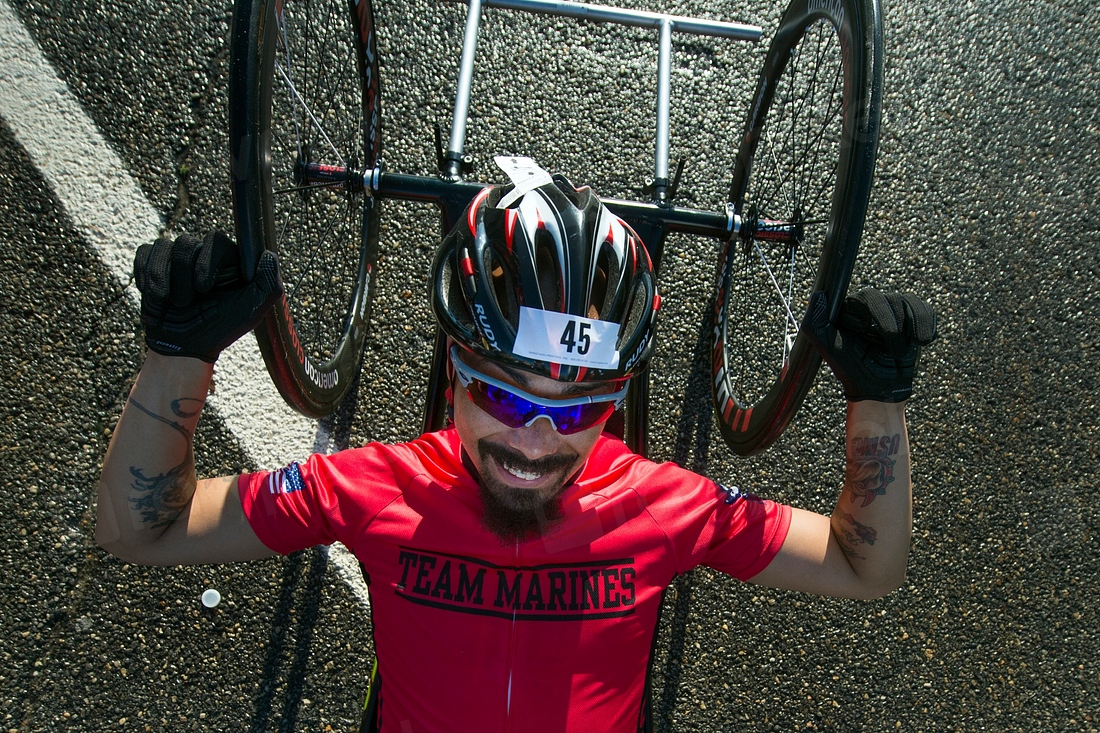 Marine Corps Team’s Ronnie Jimenez | Free Photo - rawpixel