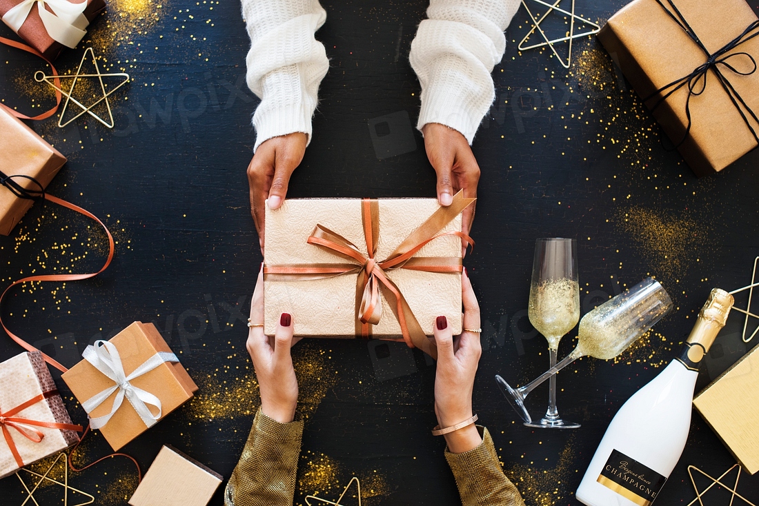 Celebration concept giving a present | Premium Photo - rawpixel