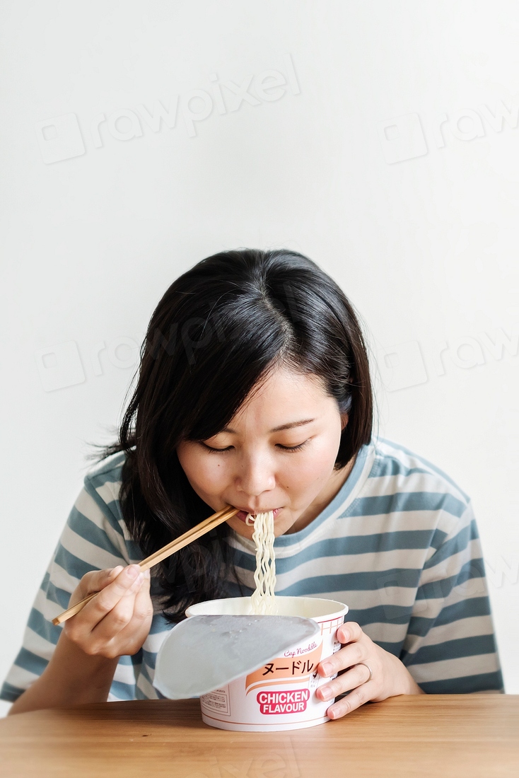 Asian woman eating instant noodles | Free Photo - rawpixel