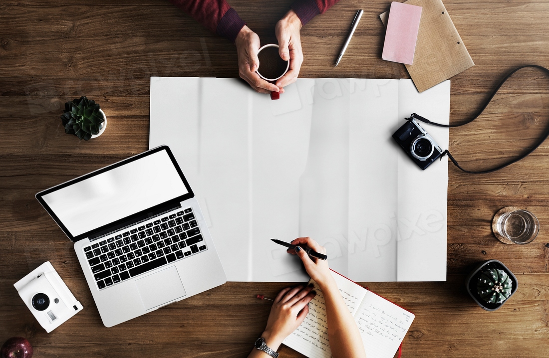 Map lying on wooden table | Premium PSD Mockup - rawpixel