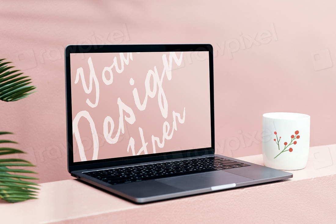 Laptop mockup pastel pink wall | Premium PSD Mockup - rawpixel