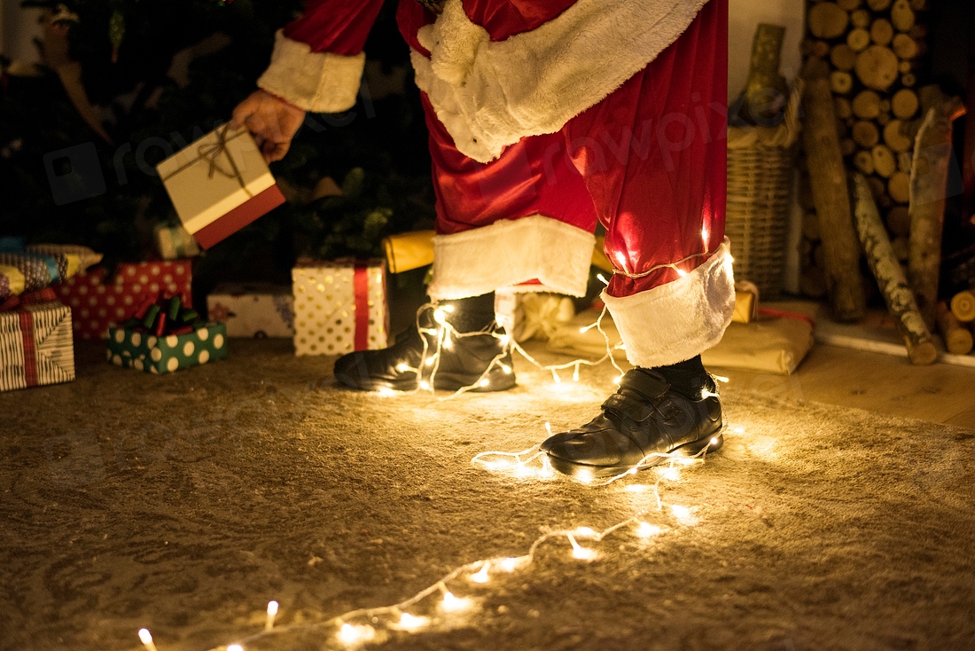 Santa Claus on Christmas holiday | Premium Photo - rawpixel