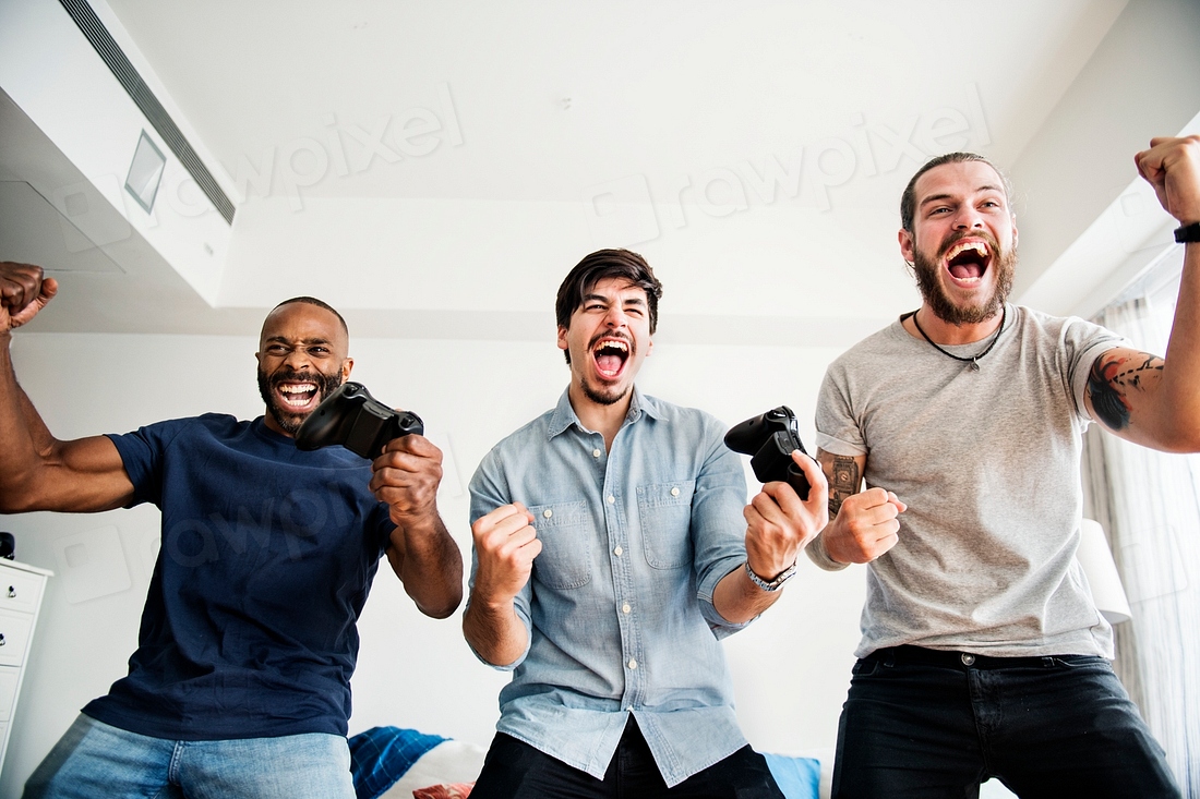 Group friends playing game together | Premium Photo - rawpixel