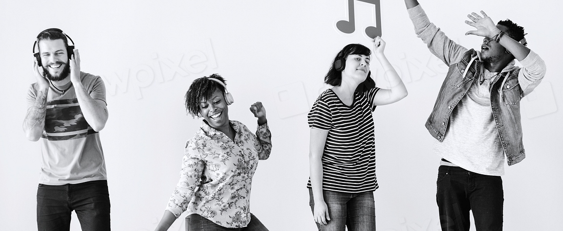 People together enjoying music | Free Photo - rawpixel