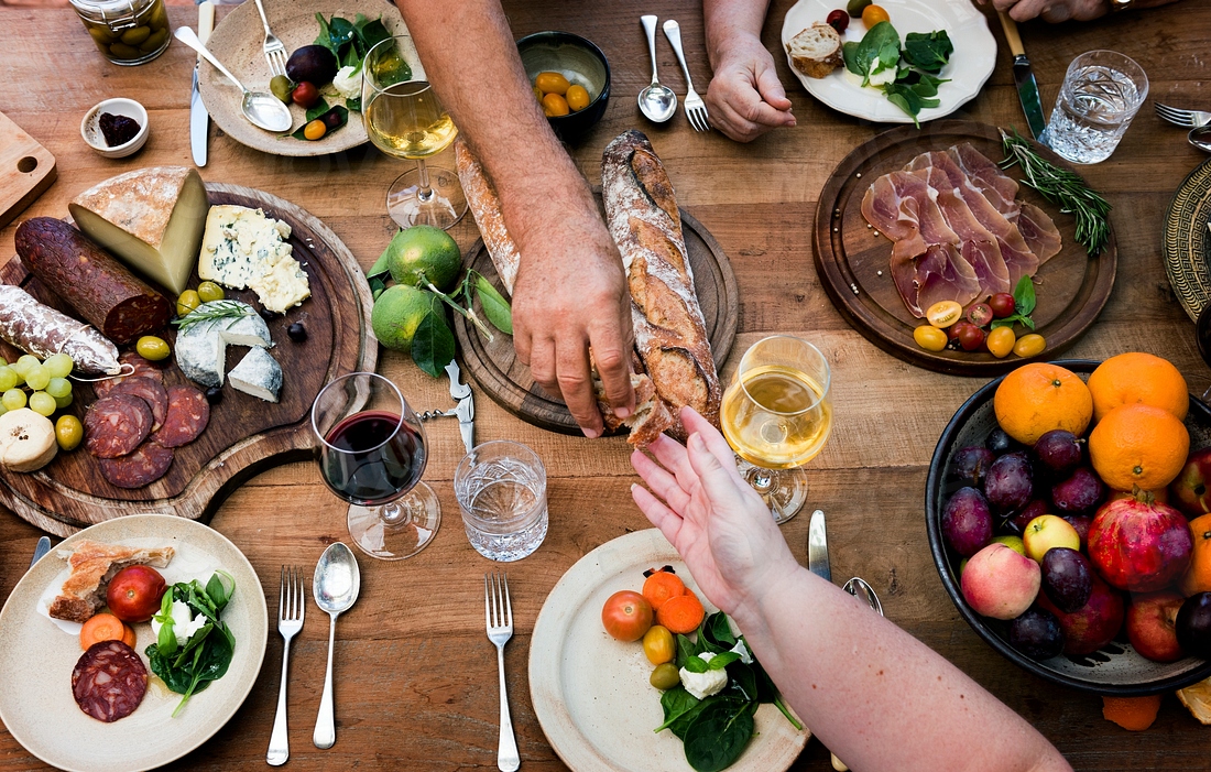 Friends having cold cuts and | Premium Photo - rawpixel
