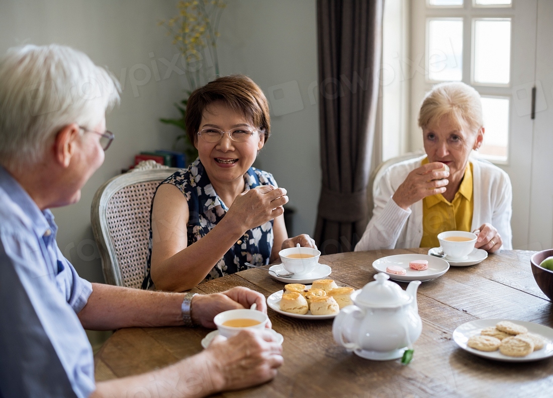 Senior adult lifestyle, drinking tea | Premium Photo - rawpixel