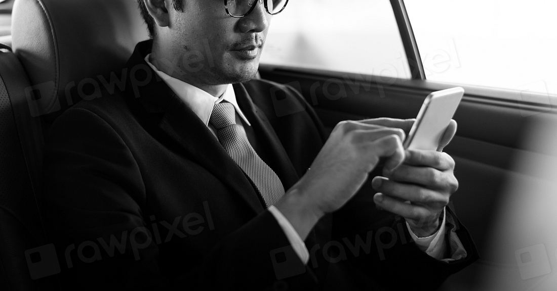 Businessman Use Mobile Inside Car | Premium Photo - rawpixel