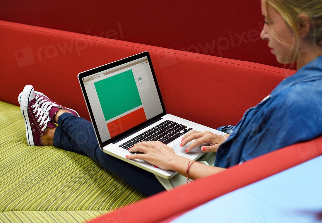 People using computer laptop | Free Photo - rawpixel