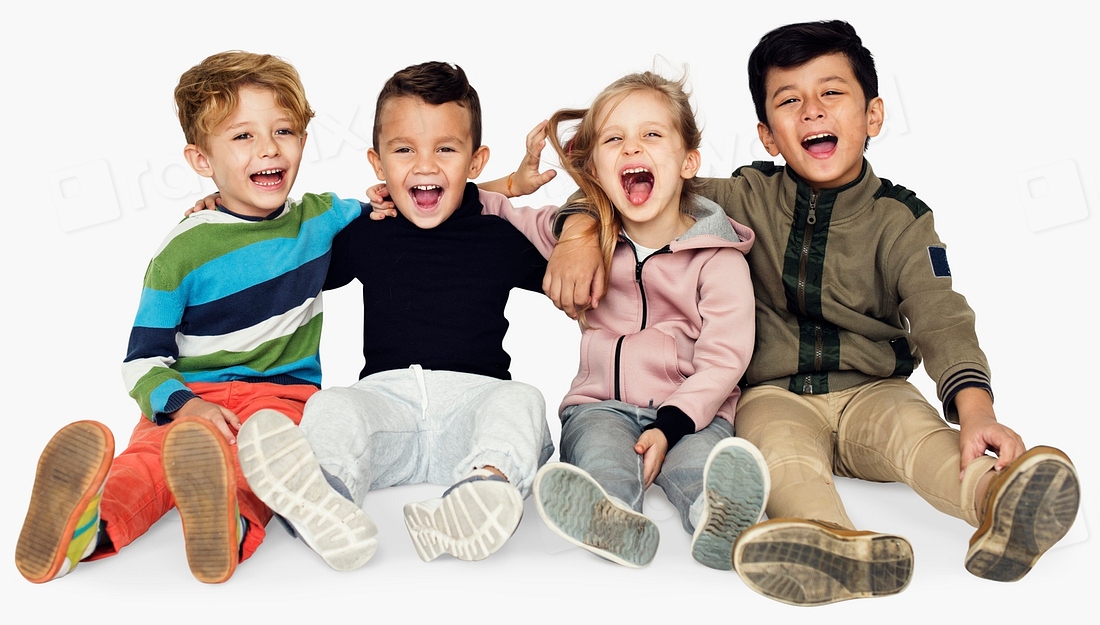 Little Children Friends Smiling Together | Premium PSD - rawpixel