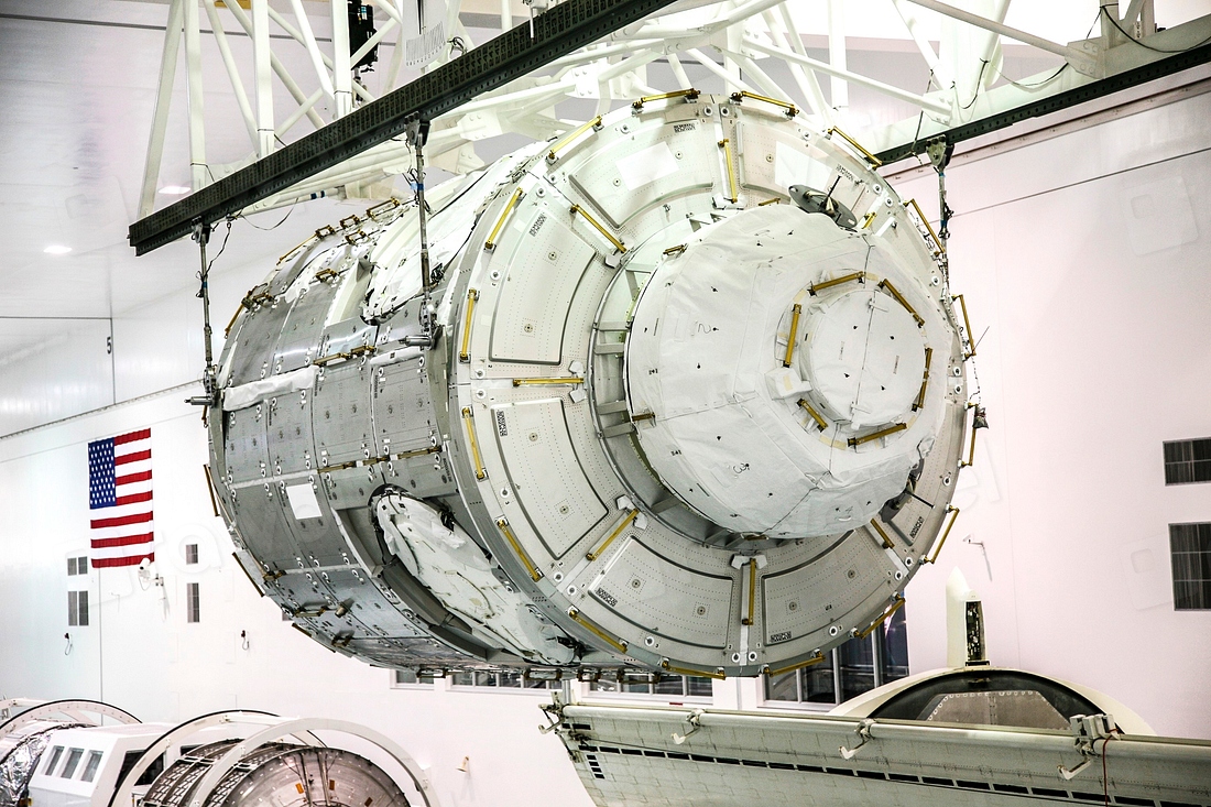 Space Station Processing Facility NASA's | Free Photo - rawpixel