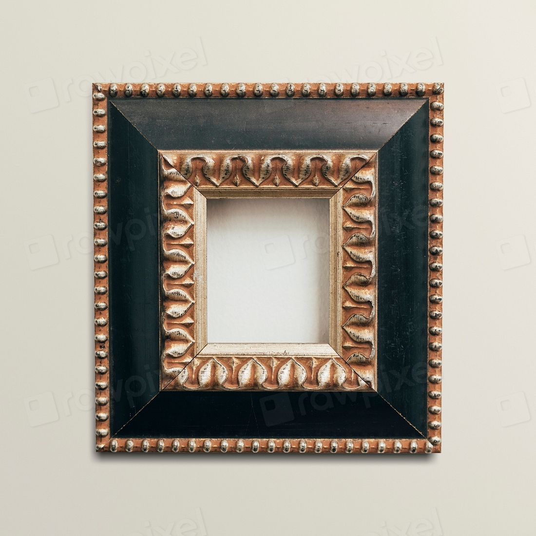 Vintage rectangle gold picture frame | Premium PSD Mockup - rawpixel