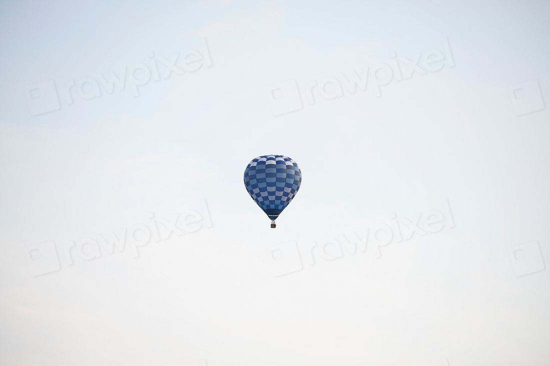 Blue hot air balloon flying | Premium Photo - rawpixel