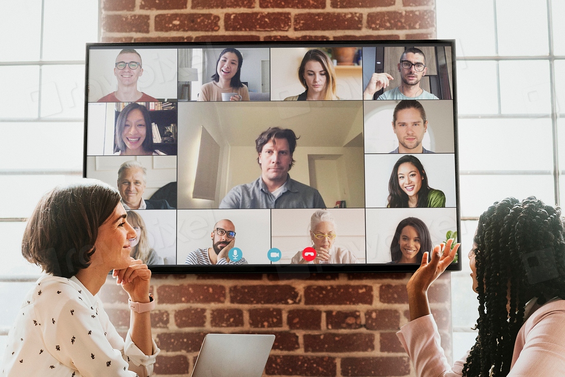 Women in a video conference | Free Photo - rawpixel