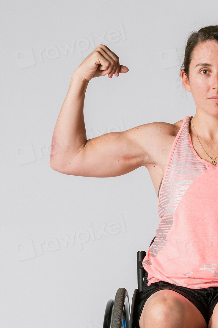 Athlete wheelchair flexing her arms | Premium Photo - rawpixel