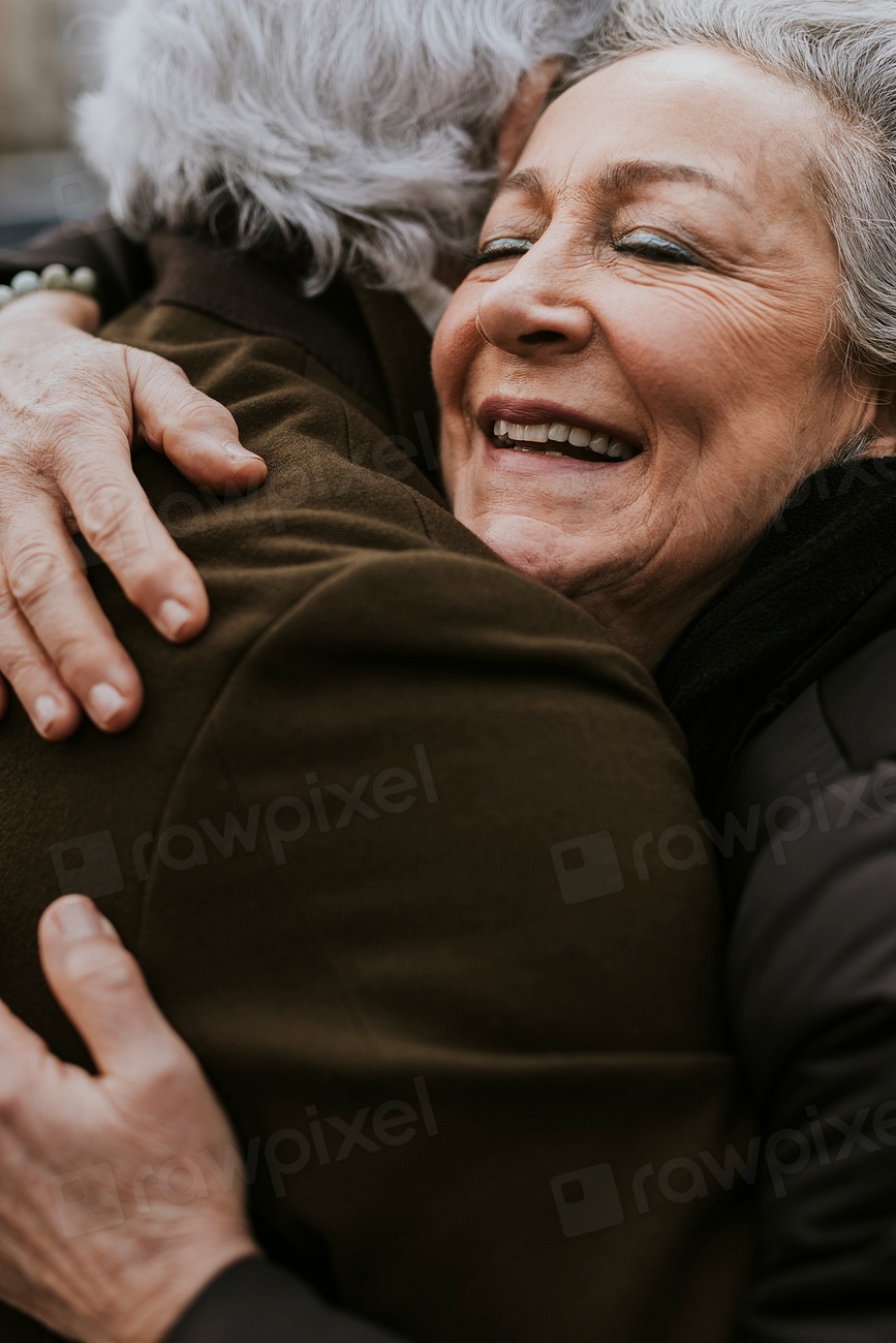 Senior couple hugging outdoors | Premium Photo - rawpixel