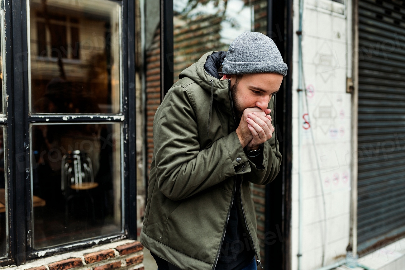 Shivering man outdoors cold weather | Premium Photo - rawpixel