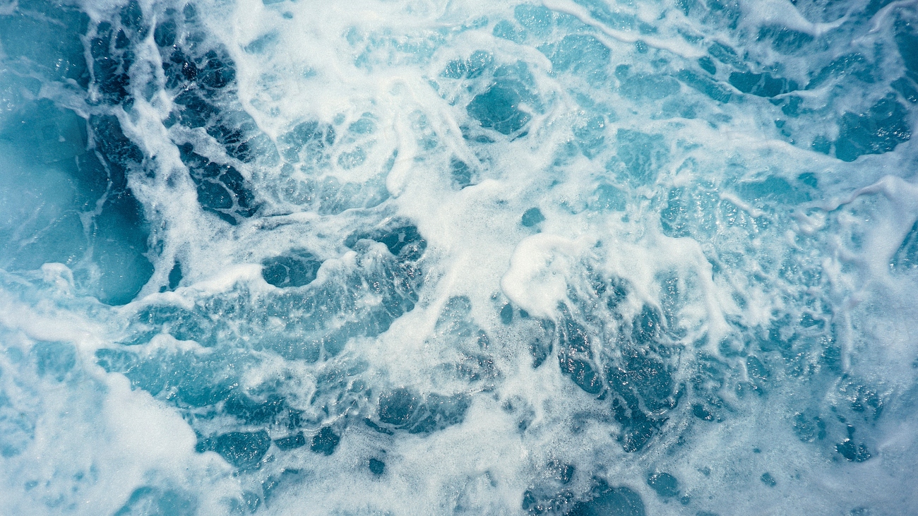 Water wallpaper desktop, wave aesthetic | Free Photo - rawpixel