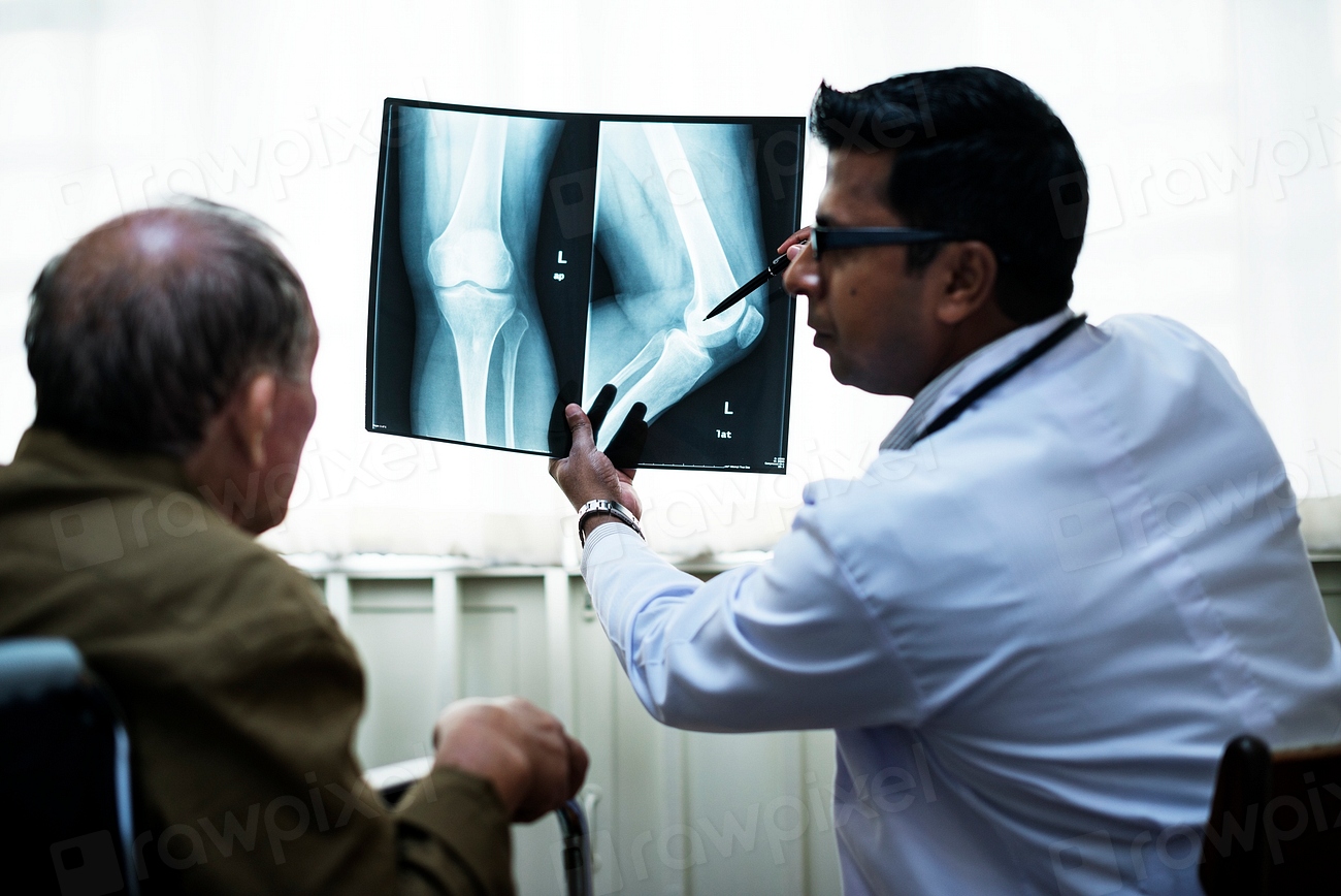 Doctor patient's x-ray film | Premium Photo - rawpixel