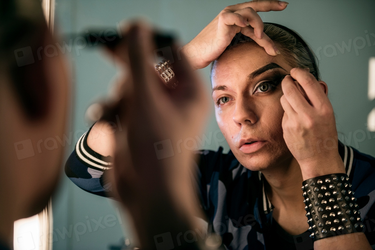 Contemporary photoshoot transgender woman | Premium Photo - rawpixel
