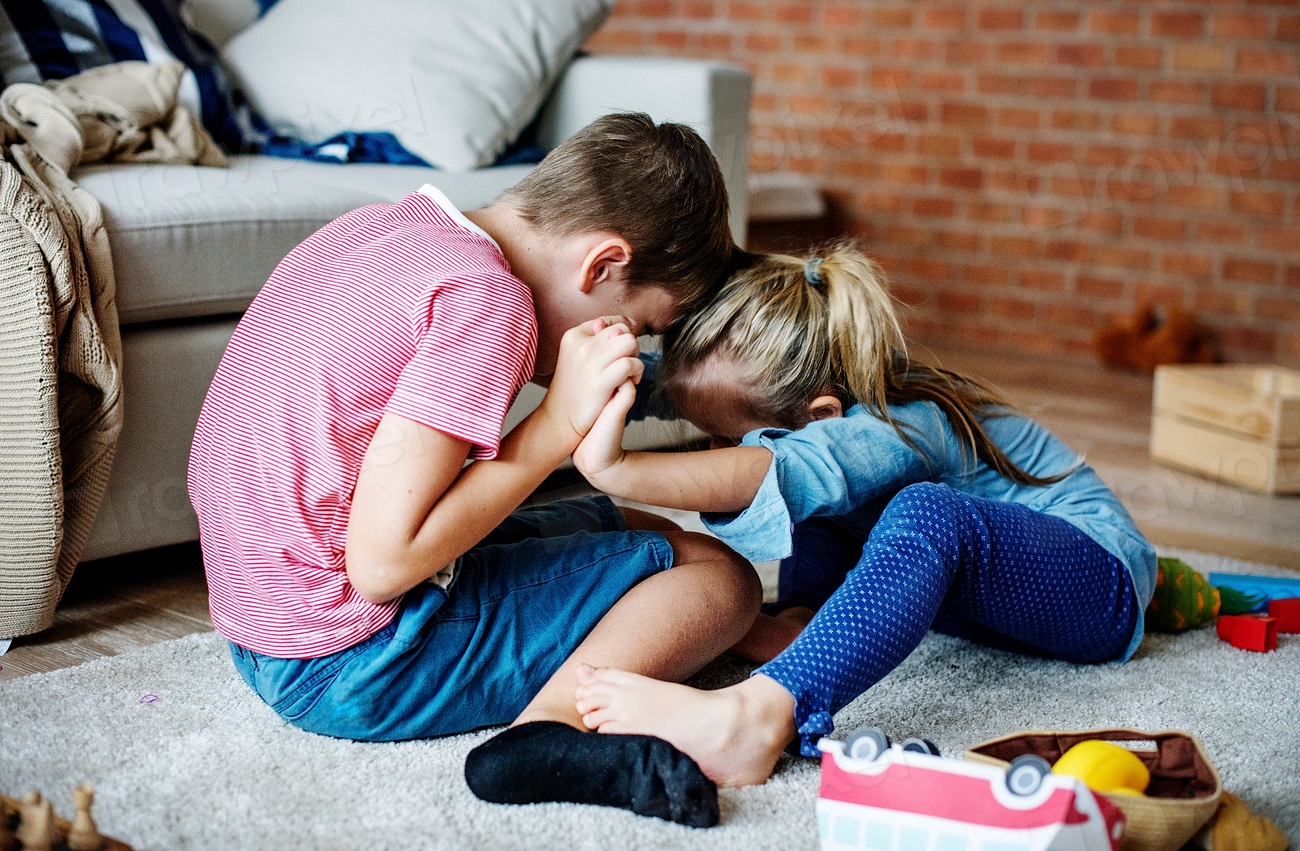 Siblings playing together | Free Photo - rawpixel