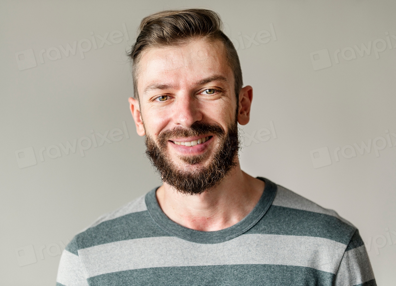 Portrait of cheerful Caucasian man | Premium Photo - rawpixel