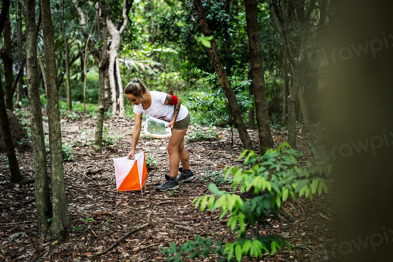 Outdoor orienteering check point activity | Premium Photo - rawpixel