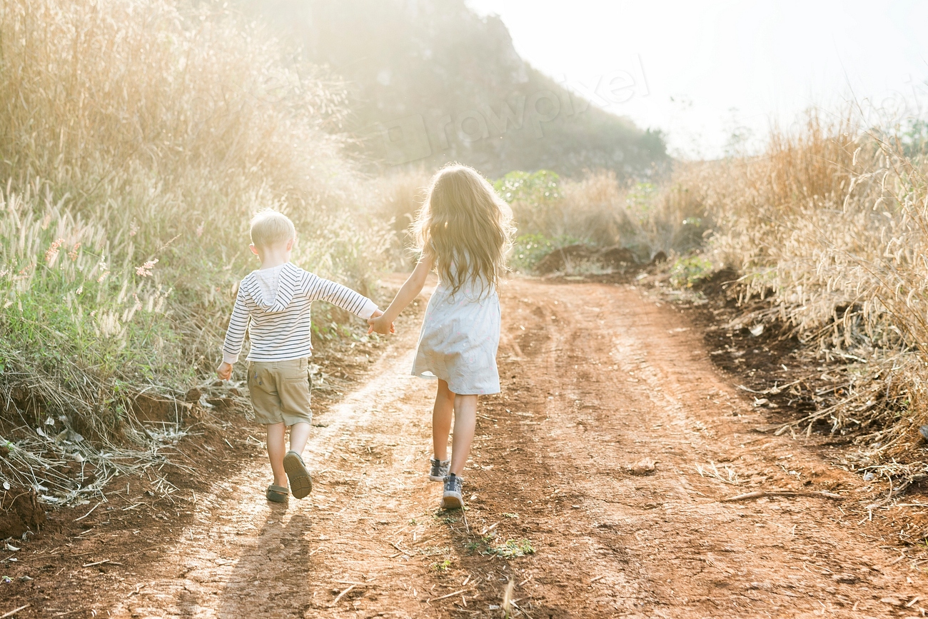 Brother and sister running together | Free Photo - rawpixel