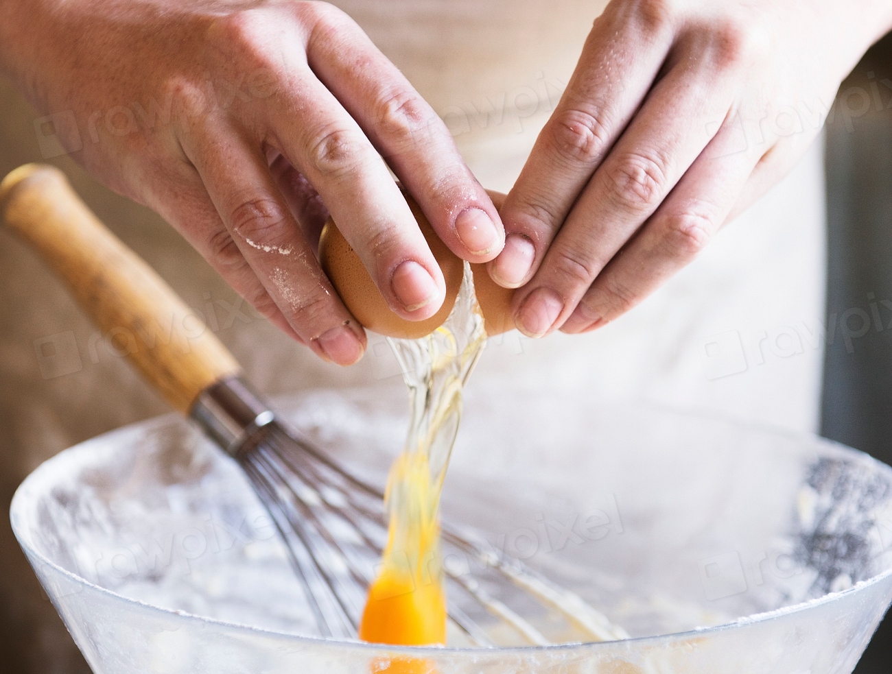 Getting messy baking in the kitchen | Premium Photo - rawpixel