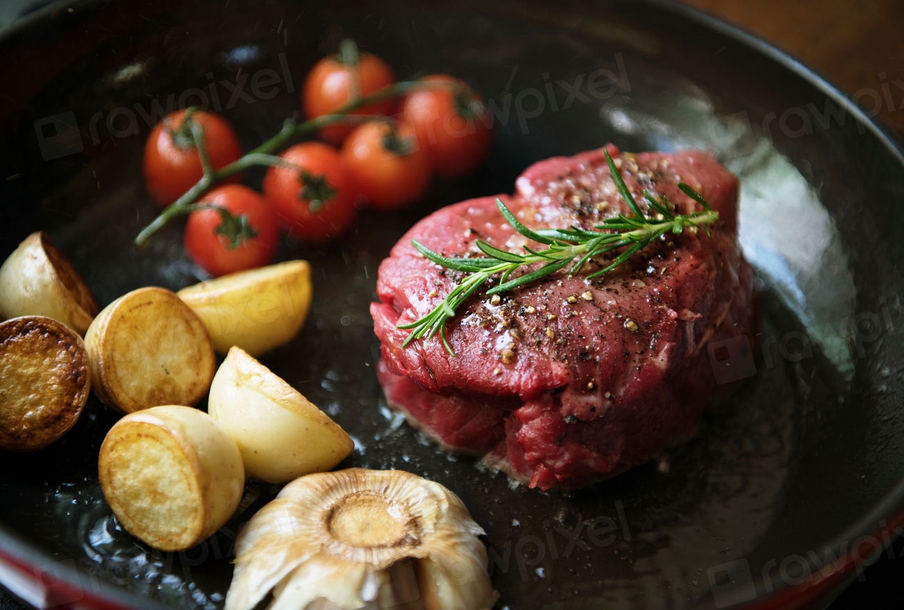 Cooking fillet steak food photography | Premium Photo - rawpixel