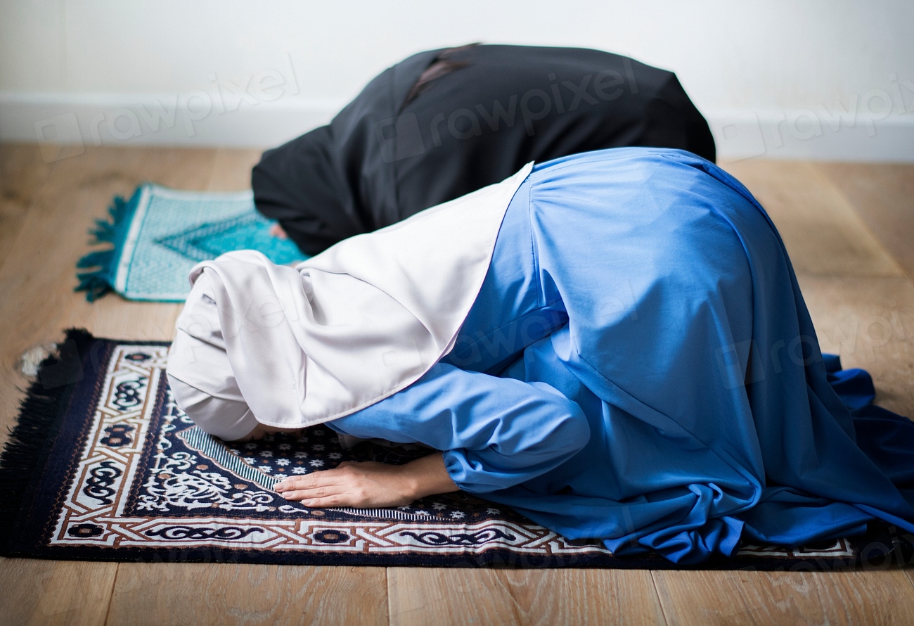 Muslim prayers in Sujud posture | Premium Photo - rawpixel