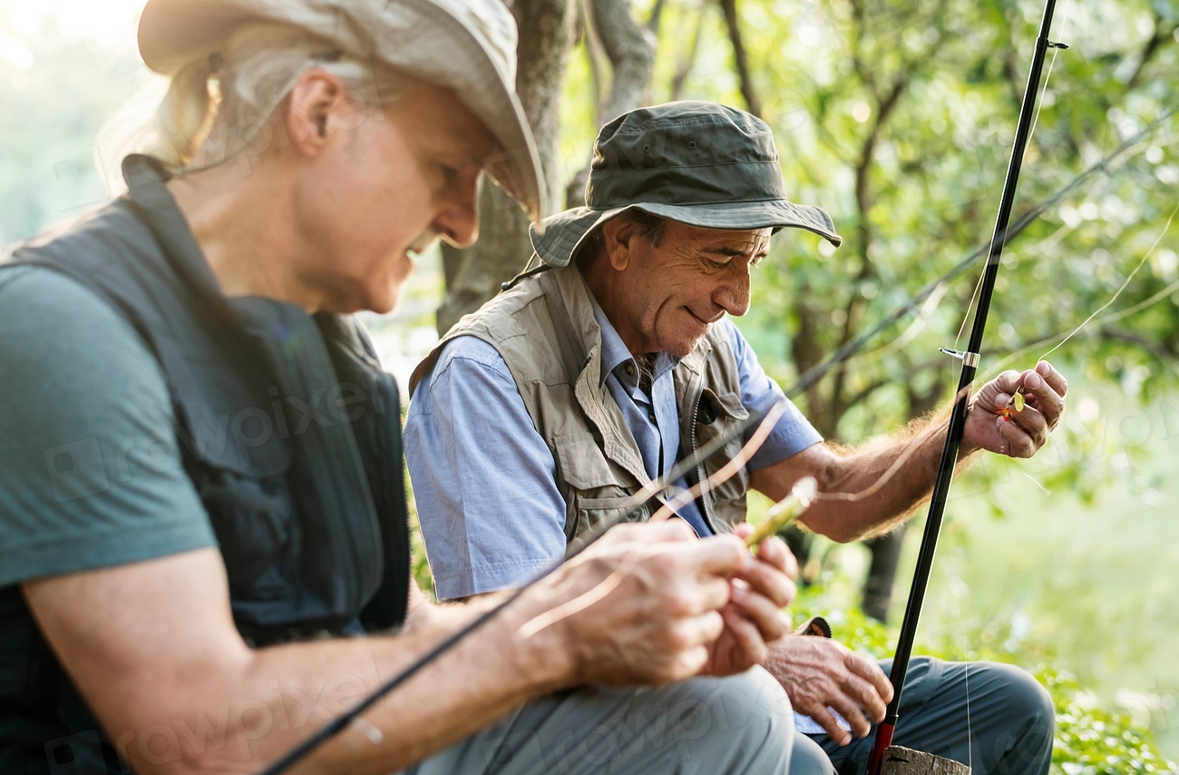 Senior friends fishing lake | Premium Photo - rawpixel