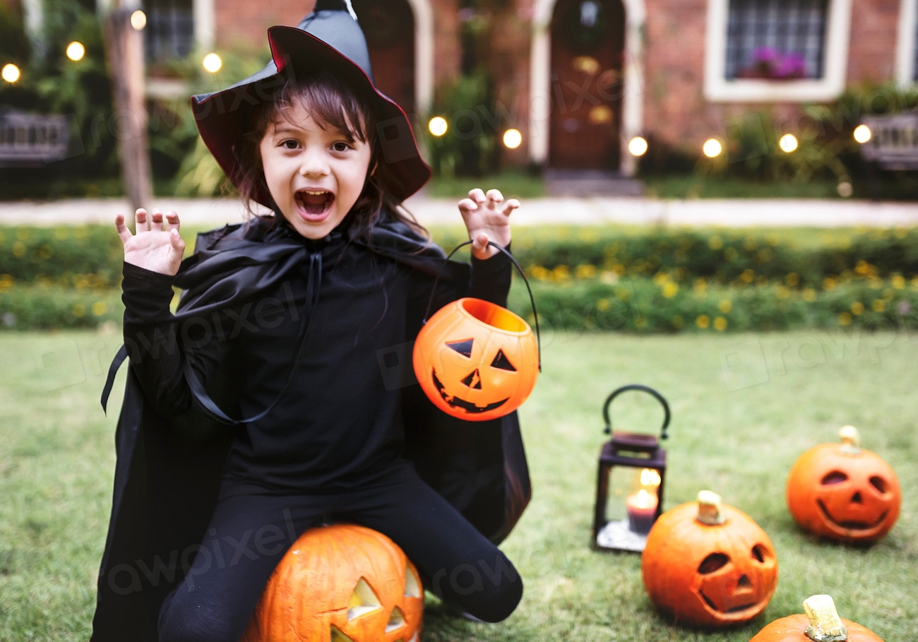 Young kid dressed Halloween festival | Free Photo - rawpixel