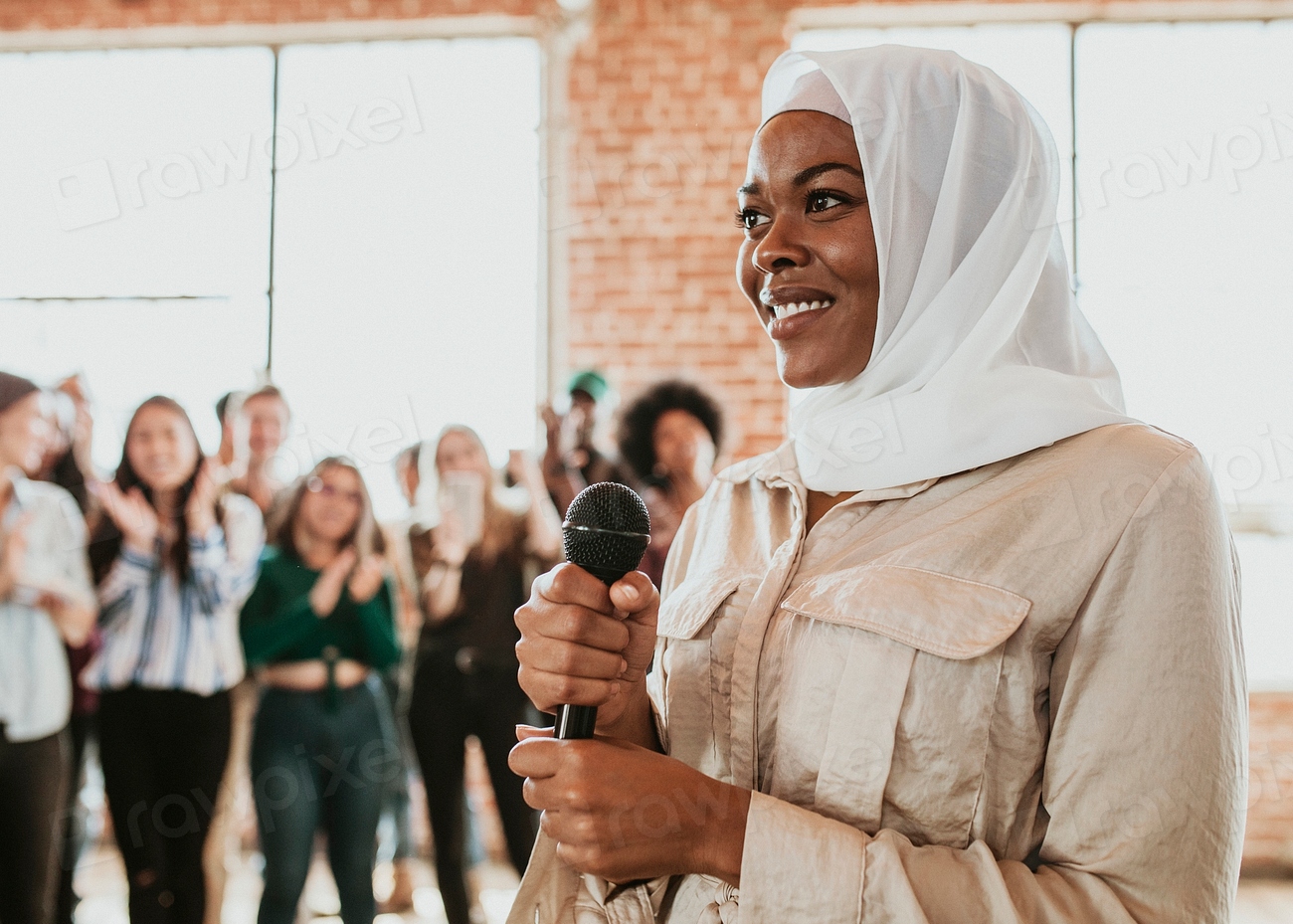 Muslim speaker in a workshop | Premium Photo - rawpixel