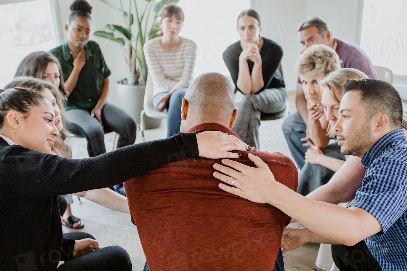 Diverse people in a supporting | Premium Photo - rawpixel