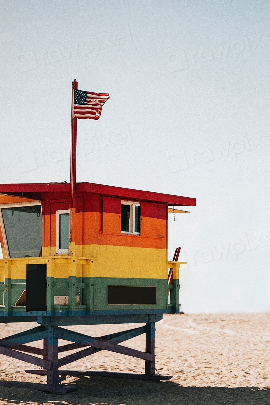 Bright colorful lifeguard hut US | Premium Photo - rawpixel