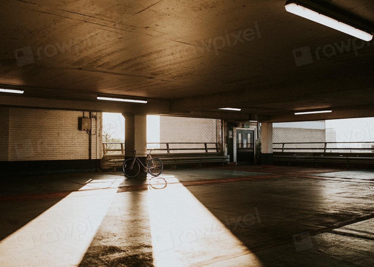 Empty indoor parking lots Coronavirus | Free Photo - rawpixel